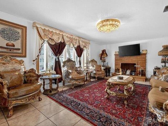 4 bedroom, Port Reading NJ 07064 103664807