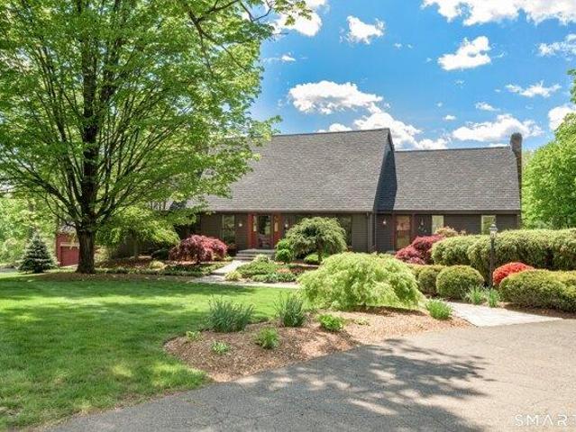 4 bedroom, Portland CT 06480 102584743