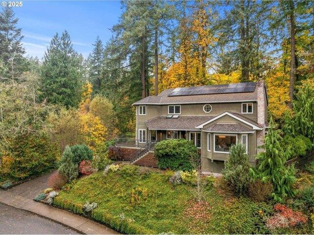 4 bedroom, Portland OR 97219 LS96965582