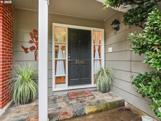 4 bedroom, Portland OR 97221 LS90190715
