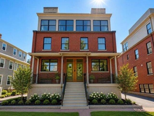 4 bedroom, Portland ME 04102 105155871