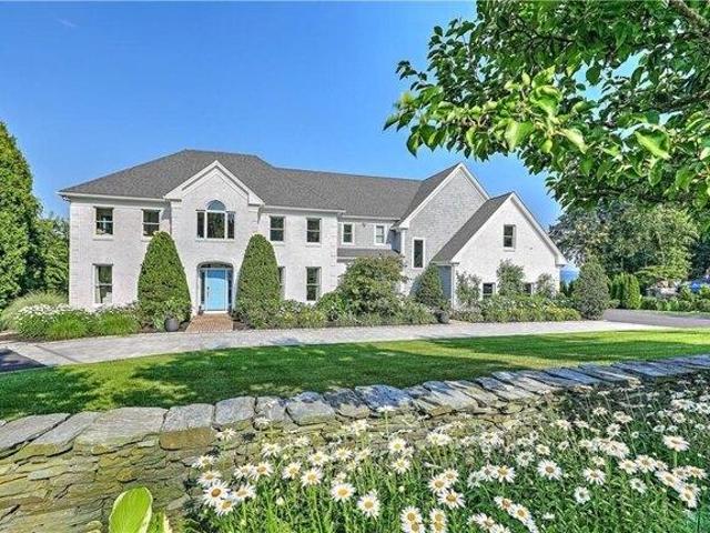 4 bedroom, Portsmouth RI 02871 104539248