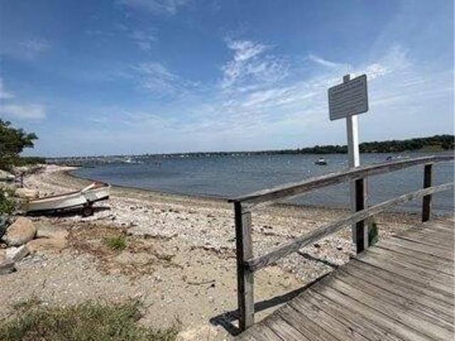 4 bedroom, Portsmouth RI 02871 104190573