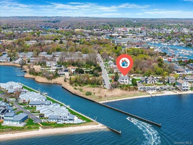 4 bedroom, Patchogue NY 11772 104904386