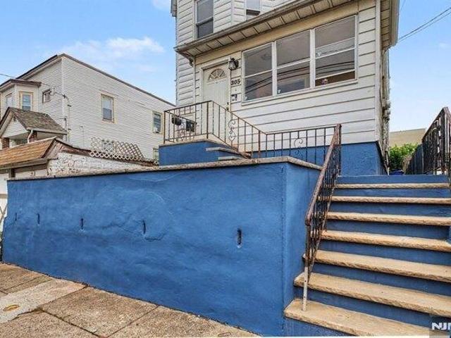 4 bedroom, Paterson NJ 07503 104607984