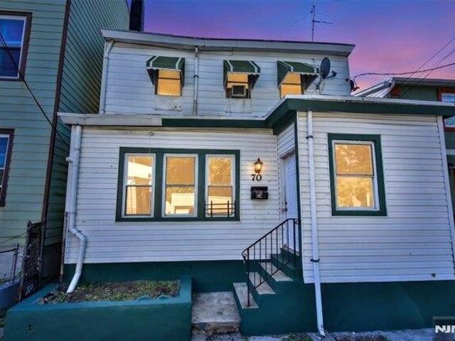 4 bedroom, Paterson NJ 07503 104688263