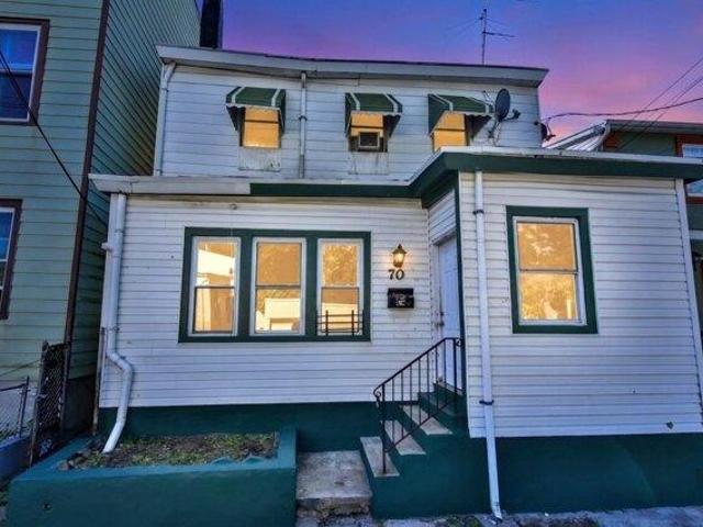 4 bedroom, Paterson NJ 07503 104716229