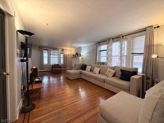4 bedroom, Paterson NJ 07503 105173105