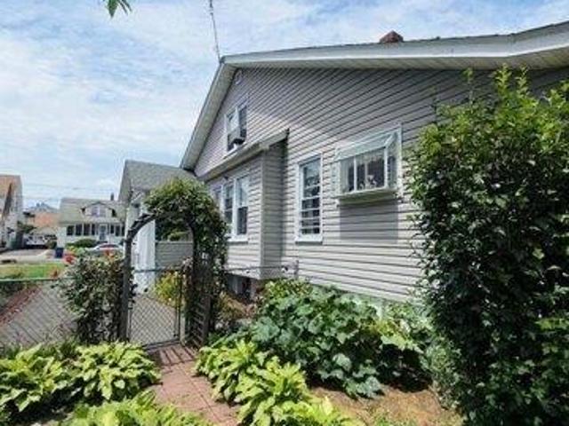 4 bedroom, Paterson NJ 07514 105204175