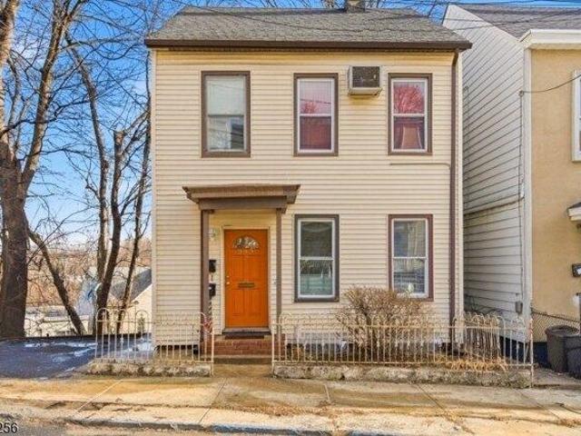 4 bedroom, Paterson NJ 07522 LS101659832