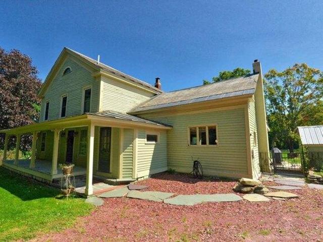 4 bedroom, Pawlet VT 05761 102345665