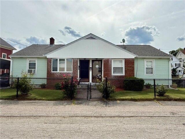 4 bedroom, Pawtucket RI 02860 103073289