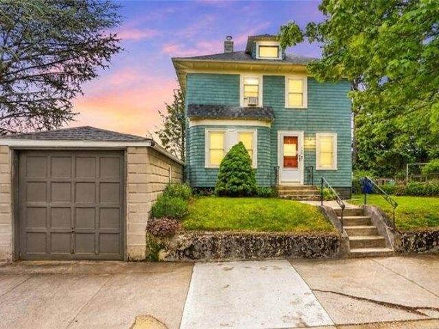4 bedroom, Pawtucket RI 02860 104653226