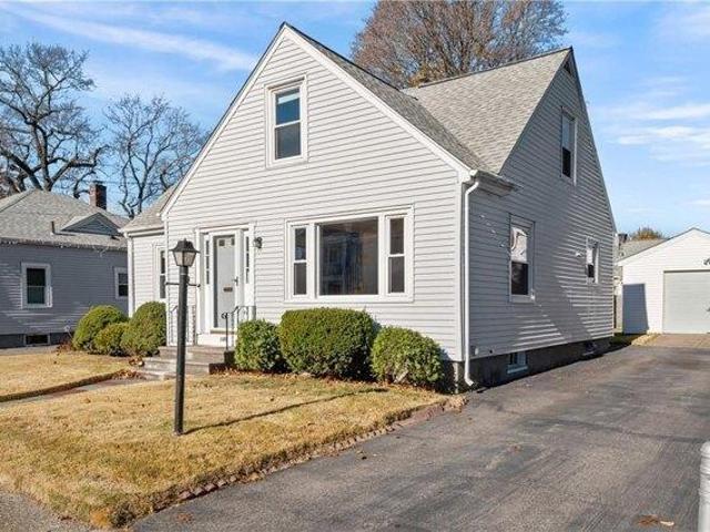 4 bedroom, Pawtucket RI 02861 LS101858396