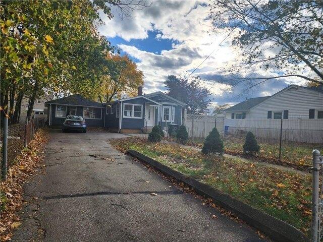 4 bedroom, Pawtucket RI 02861 103128201
