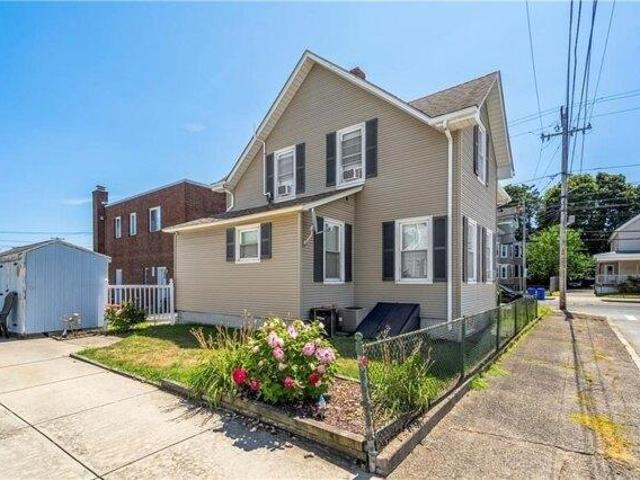 4 bedroom, Pawtucket RI 02861 104044198