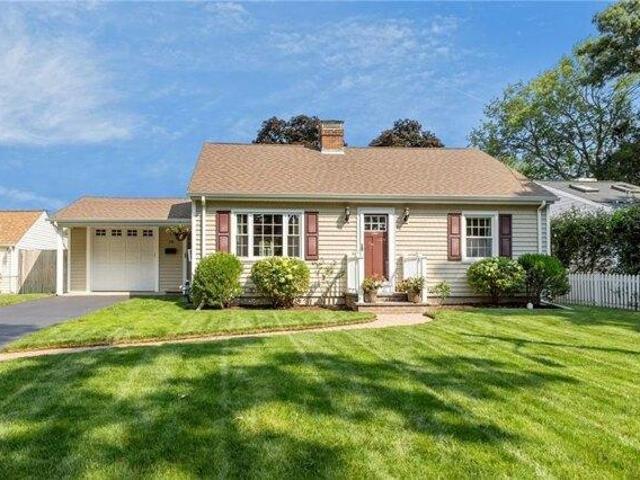 4 bedroom, Pawtucket RI 02861 105106161