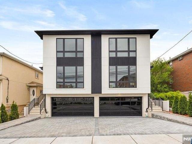 4 bedroom, Palisades Park NJ 07650 102729294