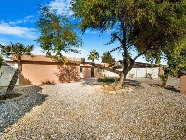 4 bedroom, Palm Desert CA 92260 89712265
