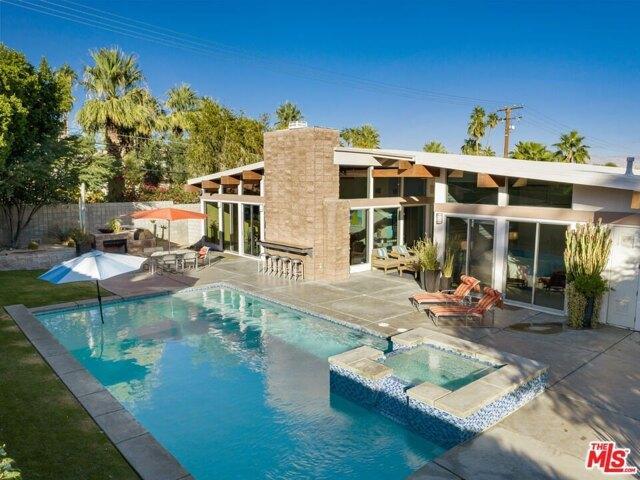 4 bedroom, Palm Springs CA 92262 89824671