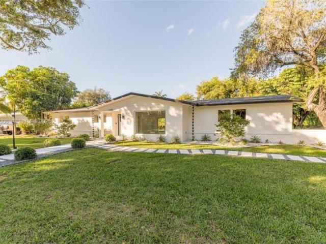 4 bedroom, Palmetto Bay FL FL 33158 102396424