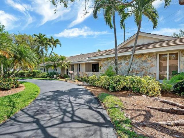 4 bedroom, Palmetto Bay Fl FL 33158 102659302