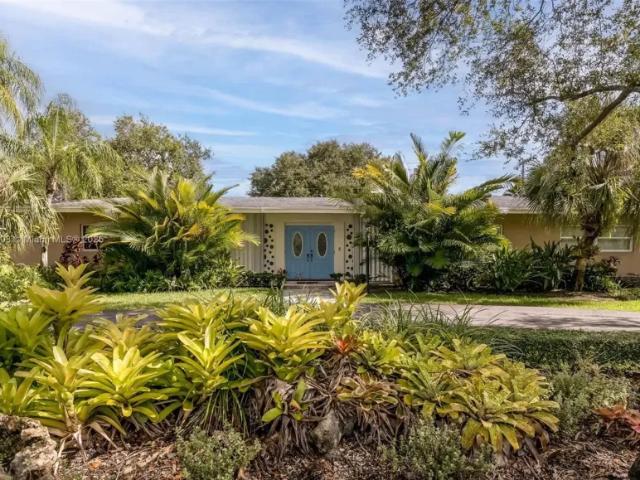 4 bedroom, Palmetto Bay FL FL 33158 102715751