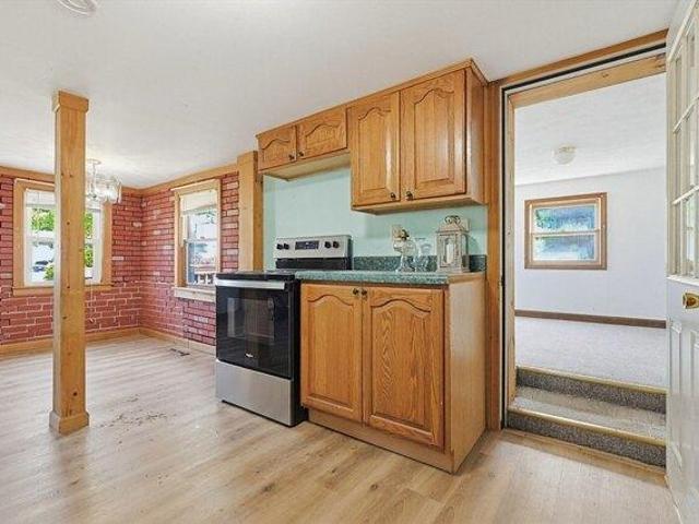 4 bedroom, Palmer MA 01069 105114042