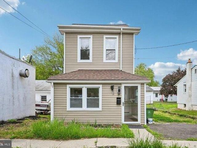4 bedroom, Palmyra NJ 08065 LS102779719