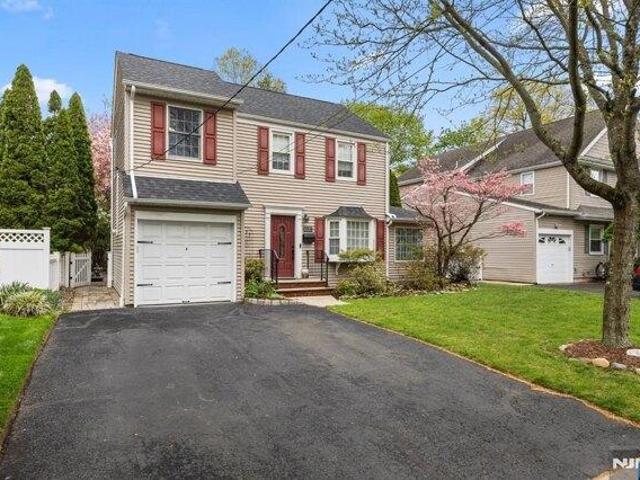 4 bedroom, Paramus NJ 07652 101800115