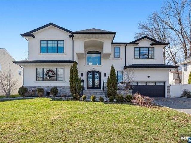 4 bedroom, Paramus NJ 07652 103500536