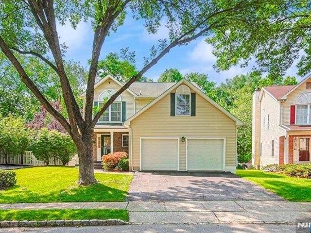 4 bedroom, Paramus NJ 07652 104442734