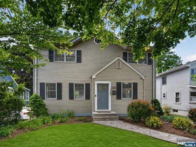 4 bedroom, Paramus NJ 07652 104808202