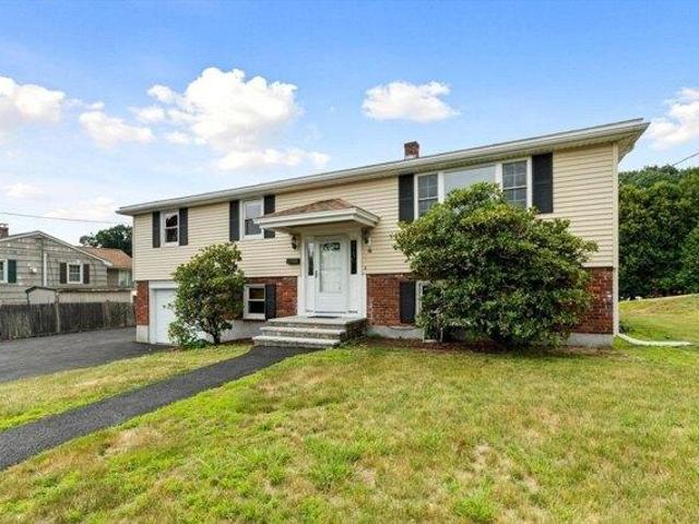 4 bedroom, Peabody MA 01960 104445007