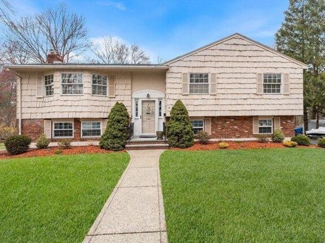 4 bedroom, Peabody MA 01960 104262933