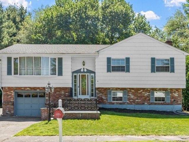 4 bedroom, Peabody MA 01960 104376530