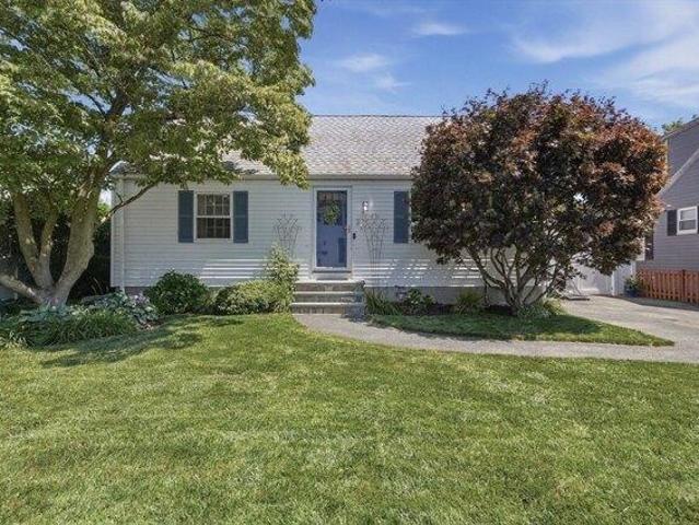 4 bedroom, Peabody MA 01960 105040363