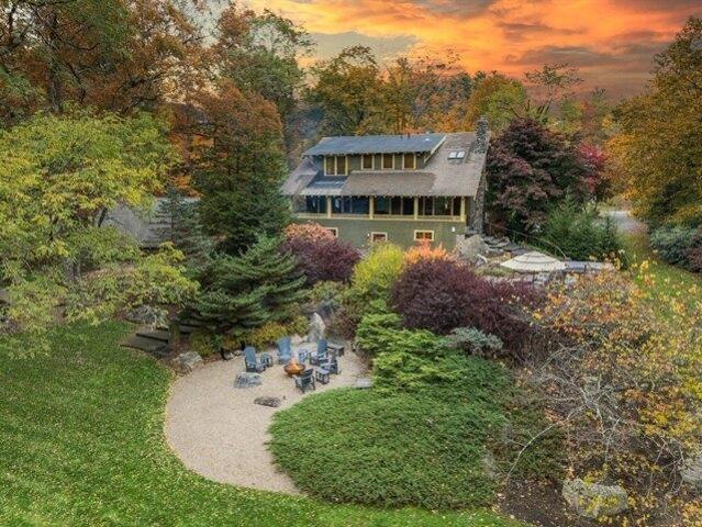 4 bedroom, Pelham MA 01002 104480564