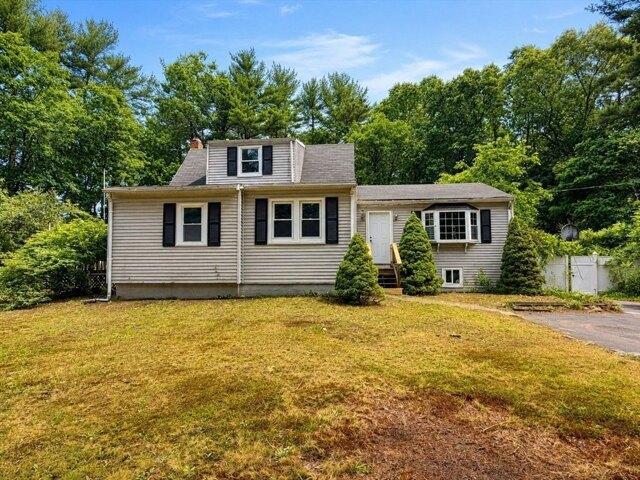 4 bedroom, Pembroke MA 02359 103808679