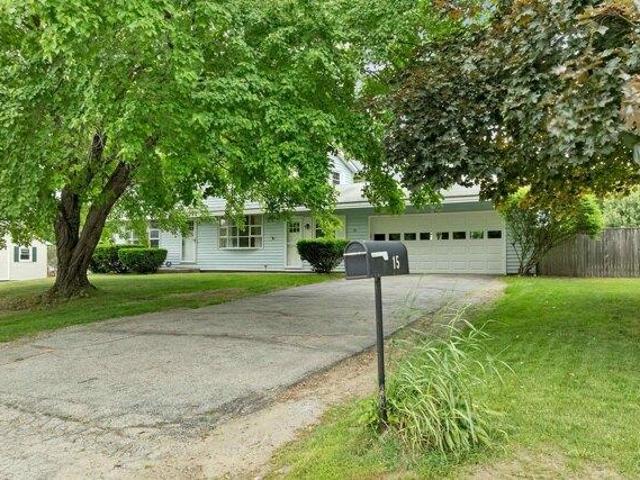4 bedroom, Pembroke NH 03275 104115395