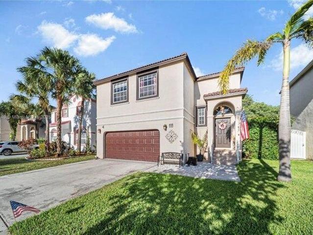 4 bedroom, Pembroke Pines FL 33028 92119197