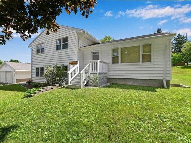 4 bedroom, Penn Yan NY 14527 103621192