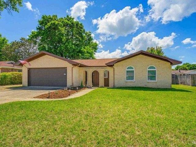4 bedroom, Pensacola FL 32514 104900815