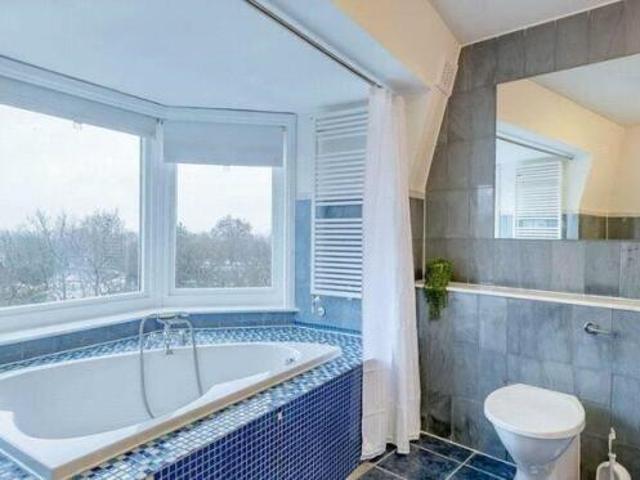 4 bedroom penthouse for rent in Park Road, London, NW8