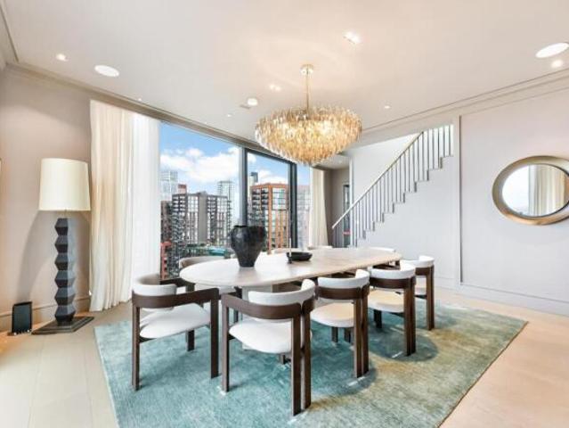 4 bedroom penthouse for sale in Ambassador Building, Embassy Gardens, Nine Elms, London, SW11