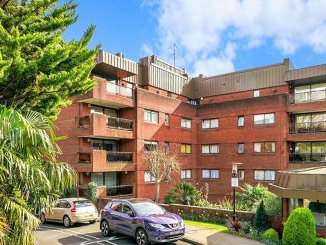 4 Bedroom Penthouse For Sale In Finchley