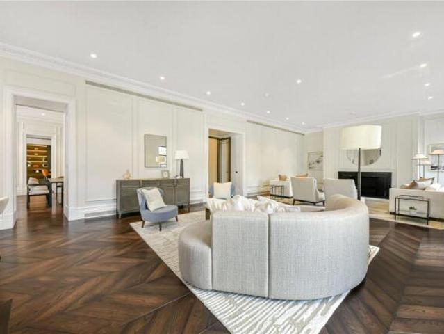 4 bedroom penthouse for sale in Knightsbridge Gate, Apartment 1, William Street, London, SW1X