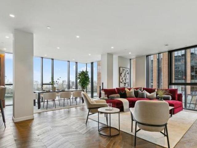 4 Bedroom Penthouse For Sale In London