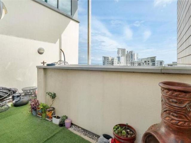 4 bedroom penthouse for sale in Western Harbour Way, Newhaven, Edinburgh, EH6
