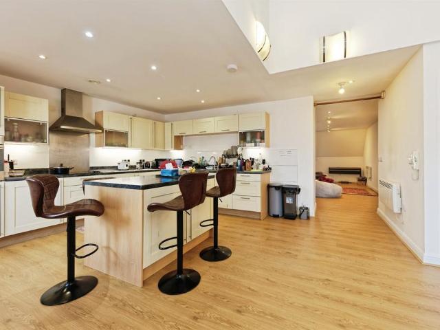 4 bedroom penthouse for sale